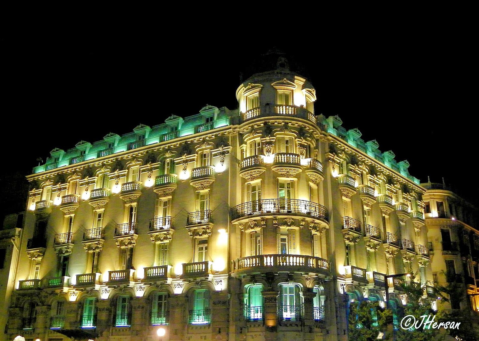 mi carrete fotográfico: Edificio Colon