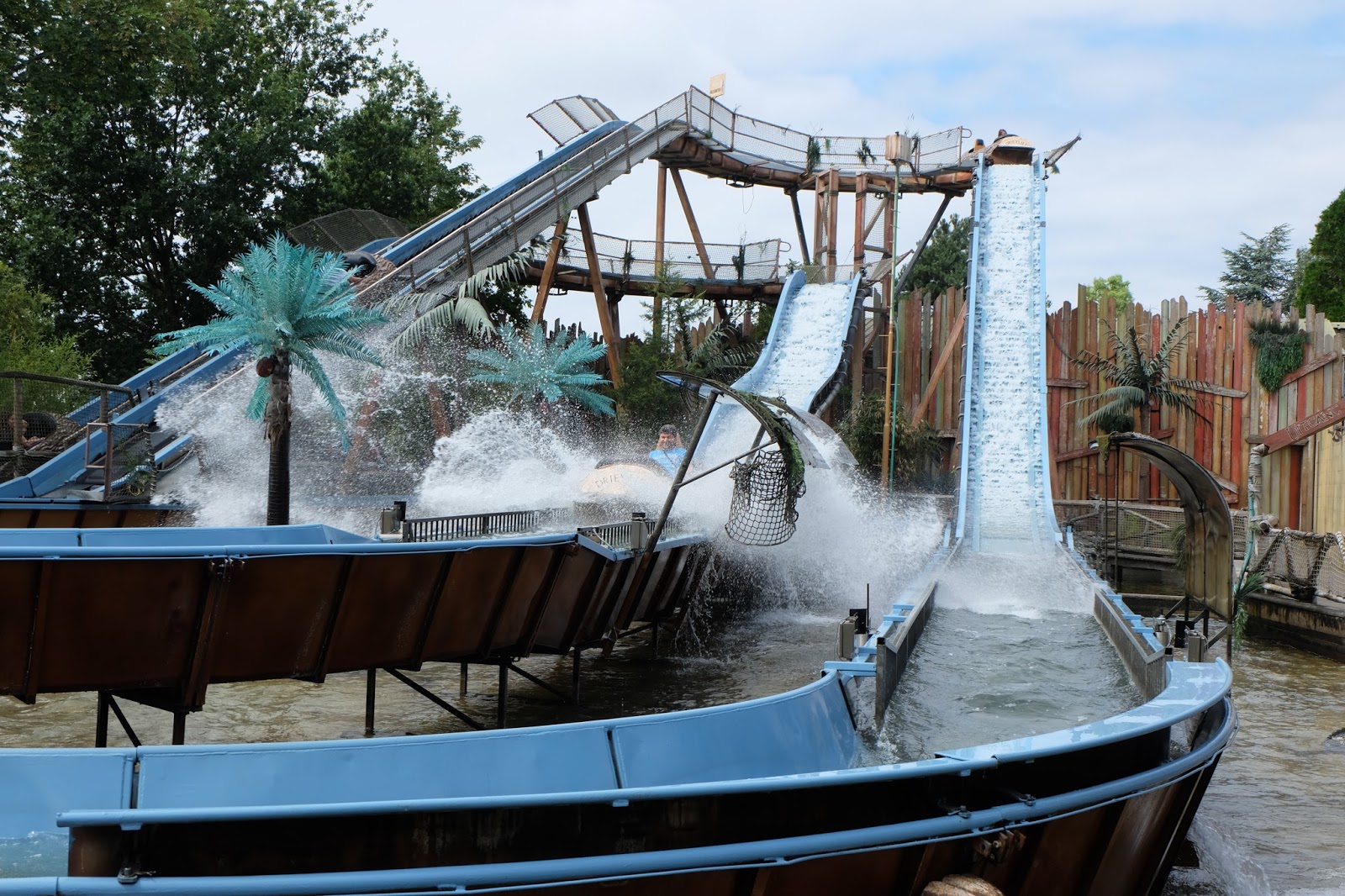 Kee Hua Chee Live!: DRIEVLIET AMUSEMENT PARK IS THE DISNEYLAND OF THE ...