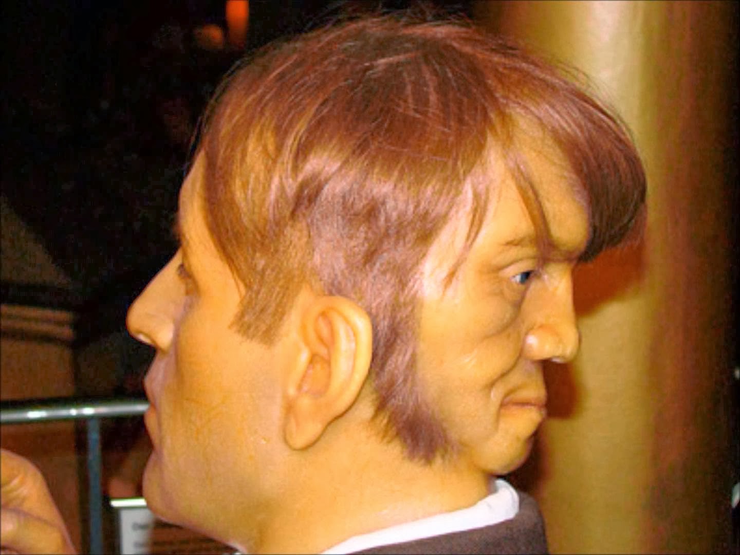 Universe How To?: A man with two faces: Edward Mordrake