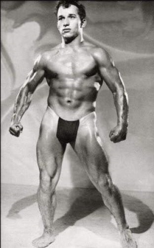 NYSocBoy's Beefcake and Bonding: John Manning and His Beefcake Brothers