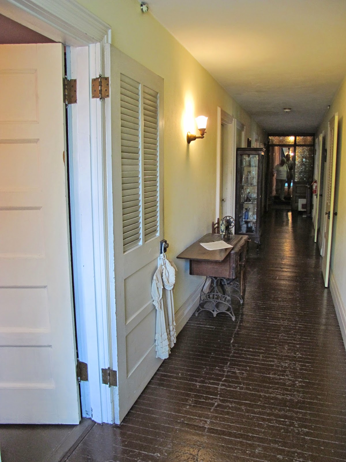 BIG OLD HOUSES: The Thing Done Handsomely