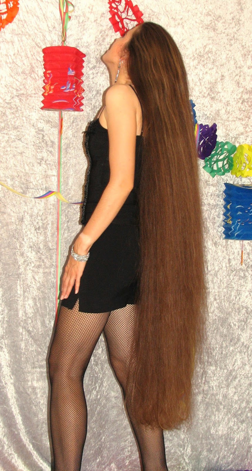 Long Haired Women Hall of Fame: Marianne