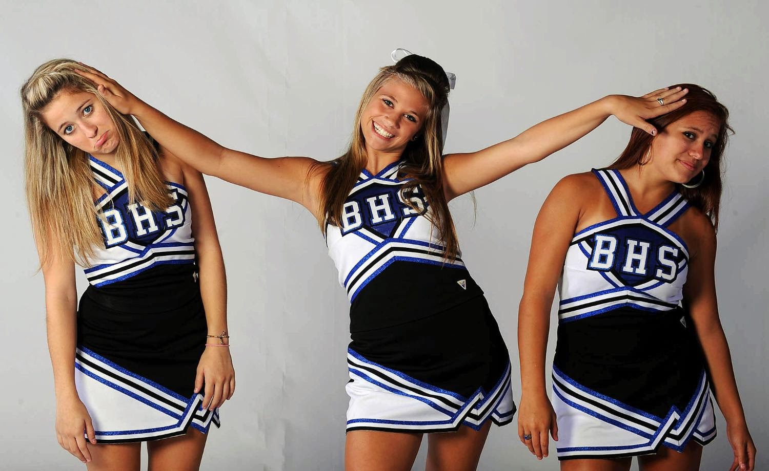 Hott Cheerleaders: Just Ignore These Two Trolls!