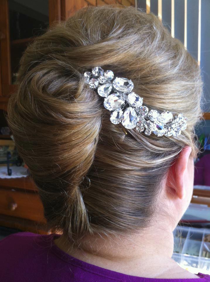 Wedding Style Guide Image Inspiration: Soft French Roll Wedding Day ...