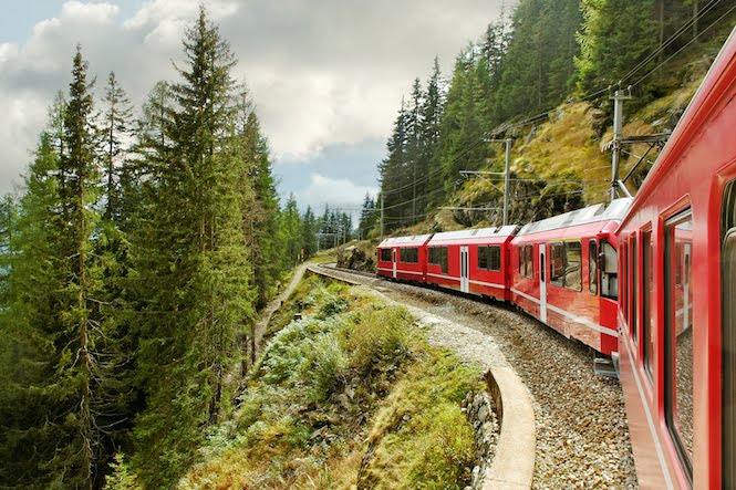 Advantages of traveling by train around Europe - LE MAG by AMARANTE LVA
