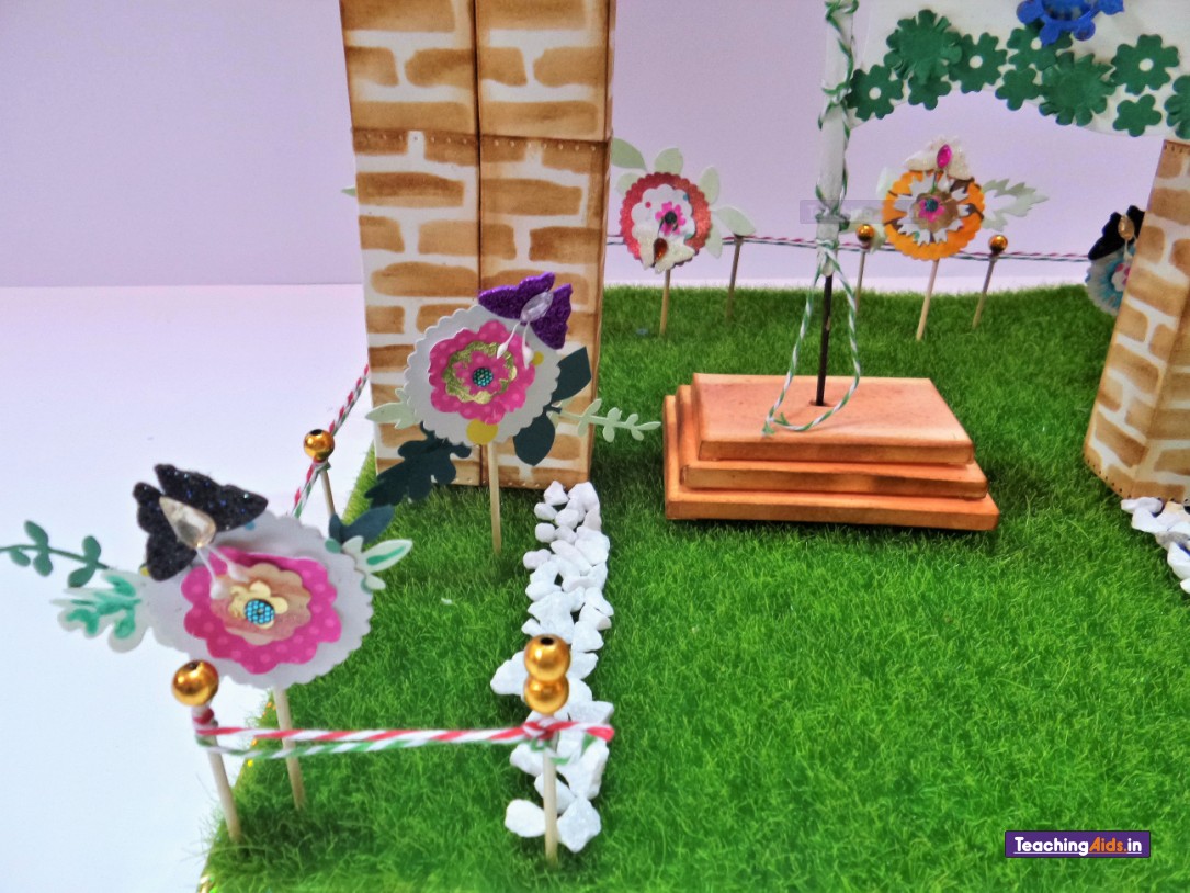 TeachingAids: 3-D model of India Gate with Flag activity!