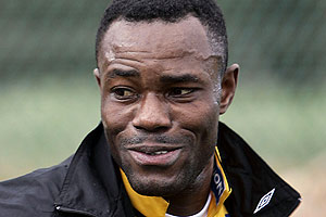 les anciens joueurs de foot: Alex Nyarko