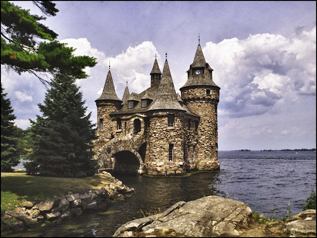 A Castle in the Thousand Islands: Around the grounds