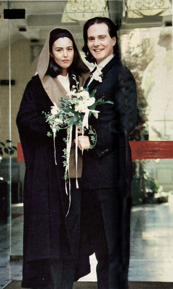 Oggi Sposi blog: MONICA BELLUCCI foto matrimonio del 3 Gennaio 1990 con ...