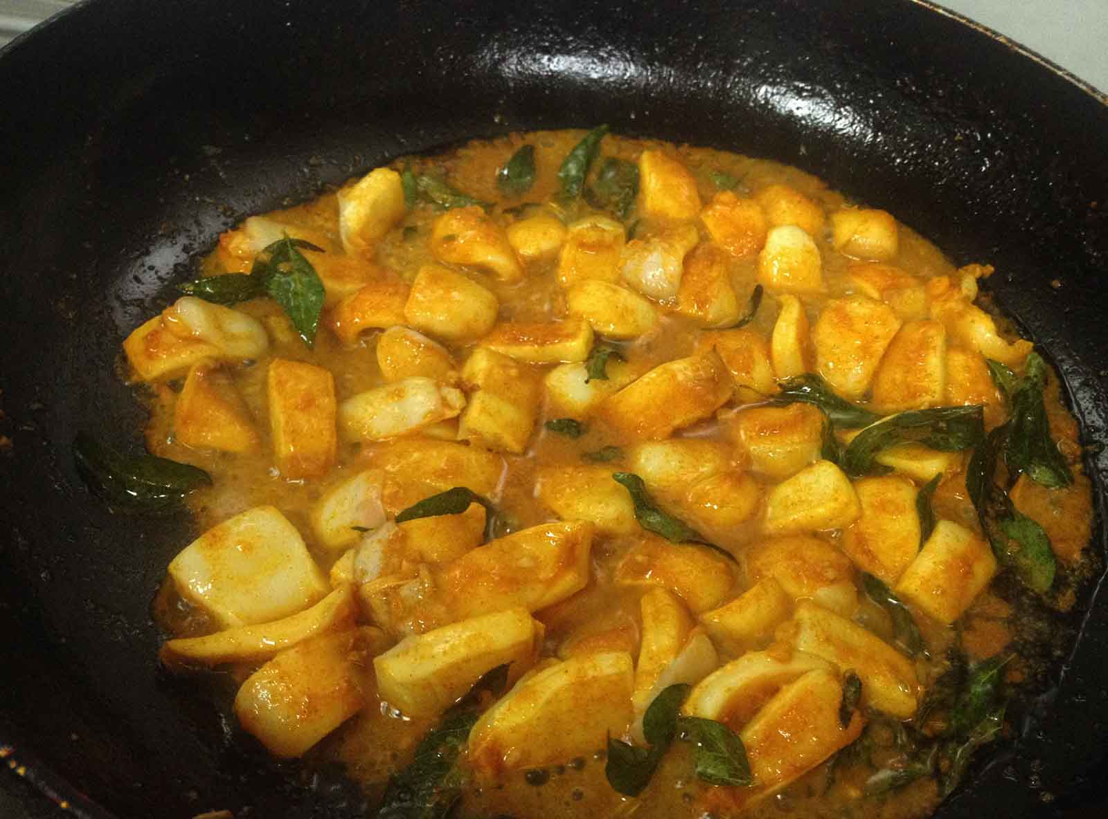 FRIED SQUID RECIPES / SQUID DISHES - SPICY FRIED CALAMARI CUBES