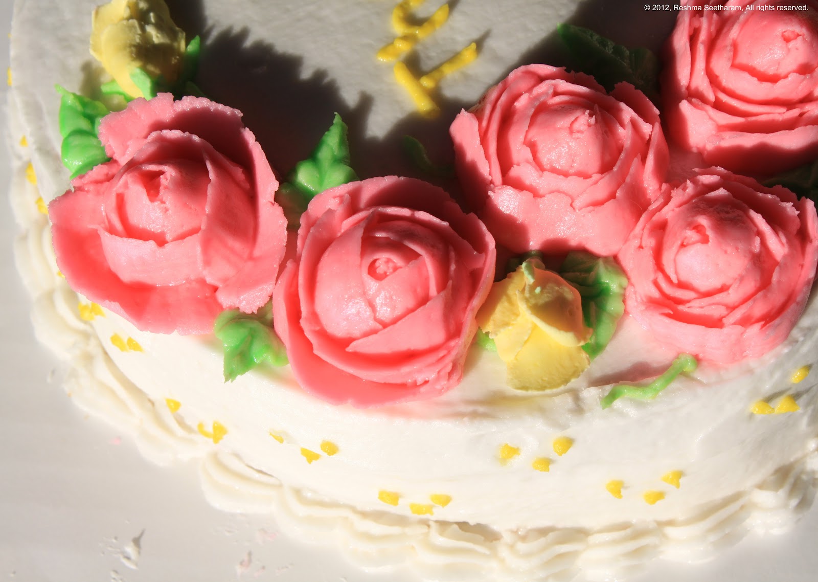 Pink roses cake