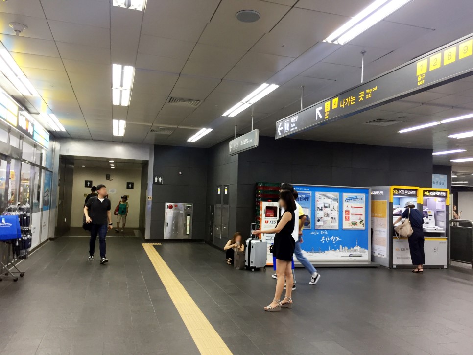AREX: [Information about AREX Station] Hongik University Station (Hongdae)