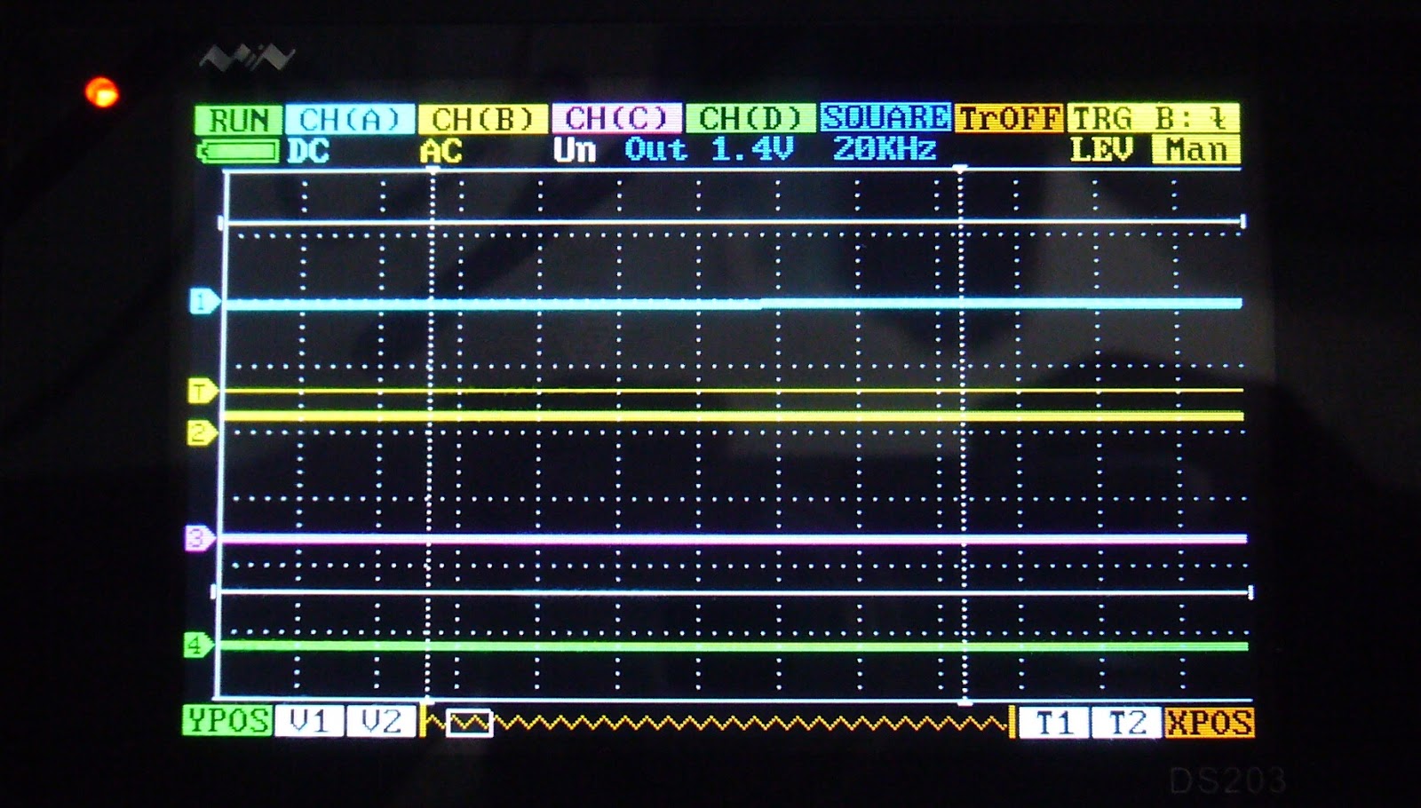 マーティーの工房日誌: 携帯オシロ DSO QUAD "DS203" 死んだのか？