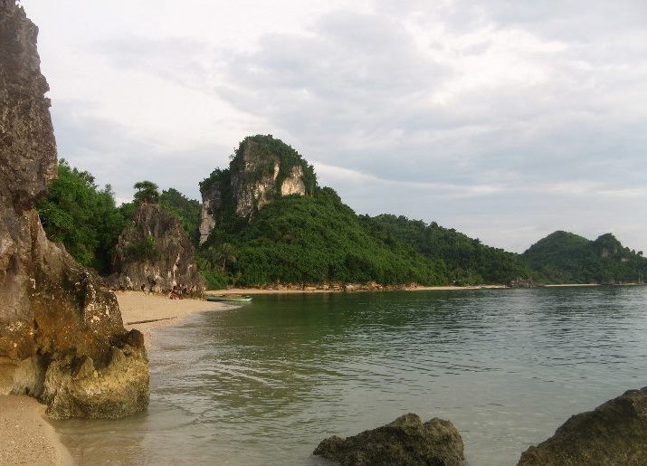LEXICAL CROWN: BORAWAN ISLAND AND KAMAY NI HESUS WITH SIDE TRIPS