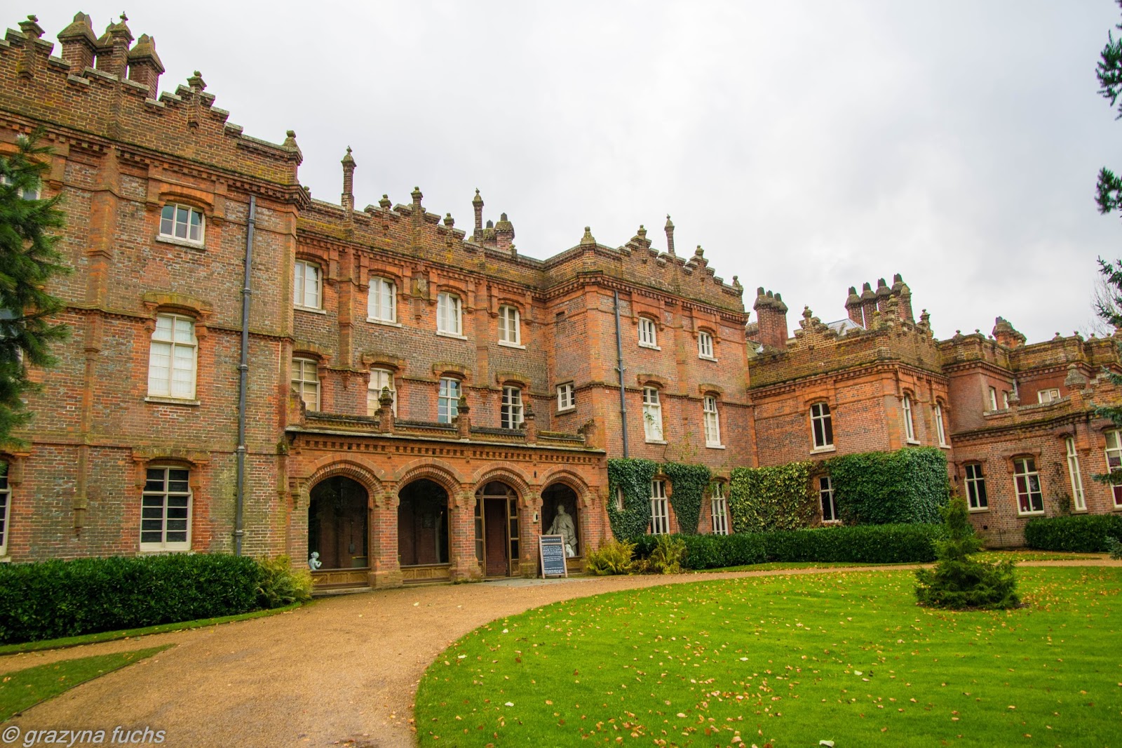 Enjoy your time with beautiful places: Hughenden - country home of the ...