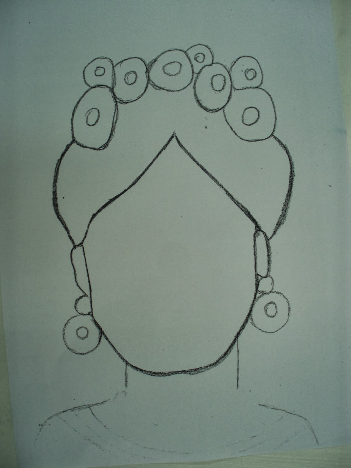 Kindergarten Art Class: ΦΡΙΝΤΑ ΚΑΛΟ "ΠΟΡΤΡΑΙΤΟ"