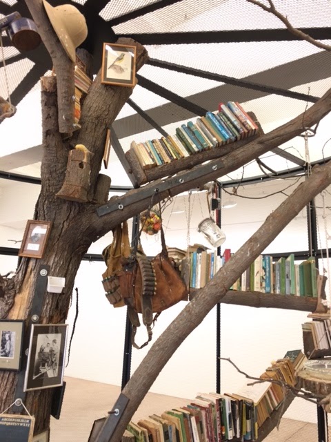 A Library for Birds... - The world of the Visual Arts...