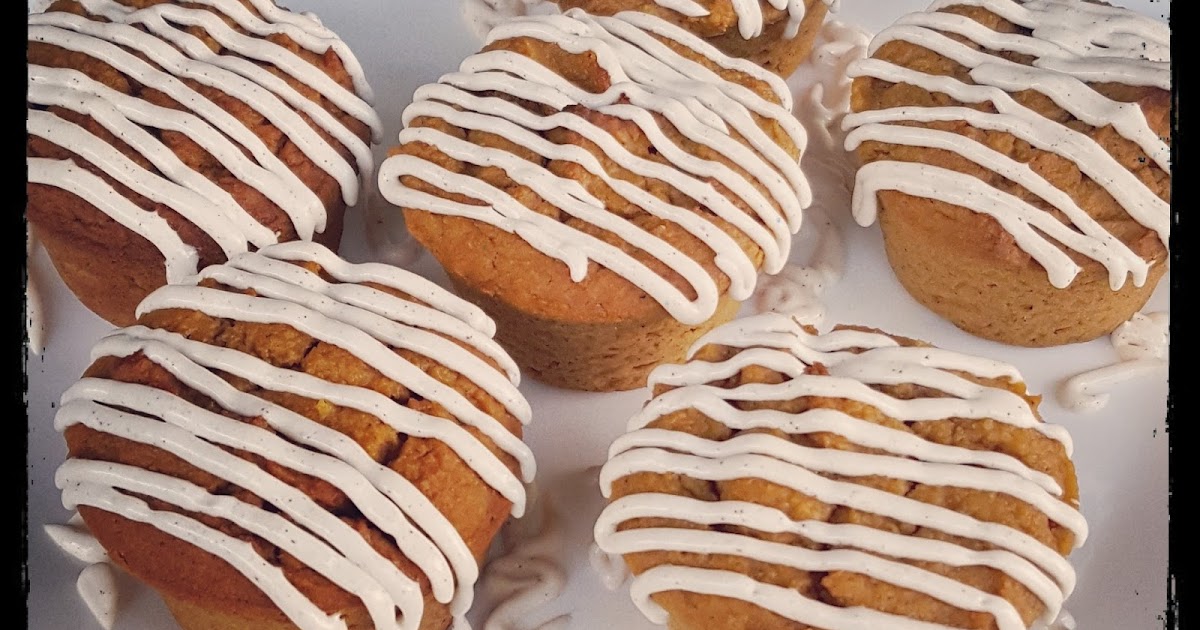Siggy Spice: Pumpkin Spice Muffins with Cinnamon Cream Cheese Drizzle