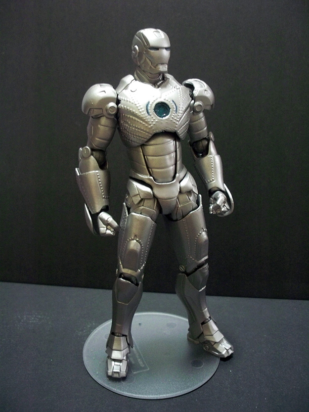 R.K. Designs Studio: Revoltech Ironman Mark 2 Repaint