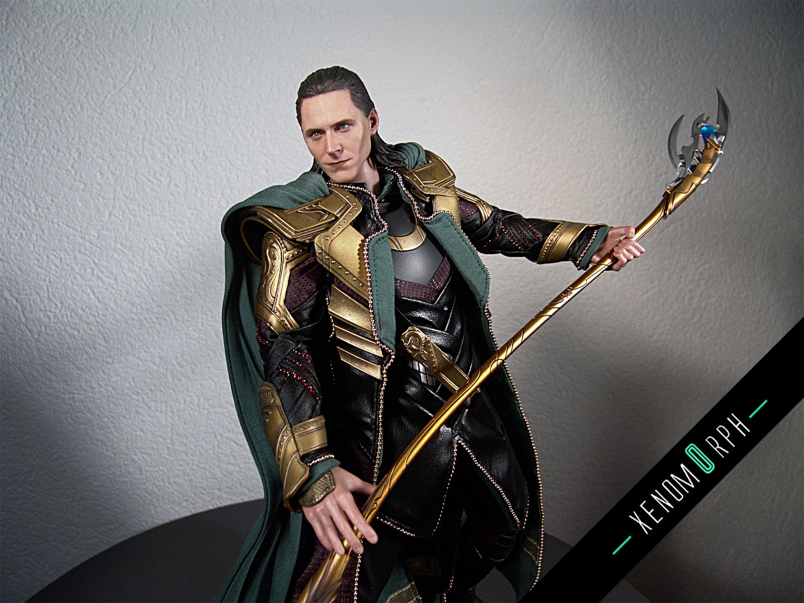 Hot Toys Avengers - Loki 1/6 photo review