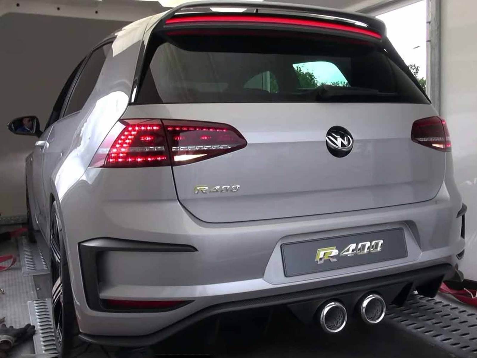 VW Golf R400 estreia em 2016 já com o facelift de meia vida