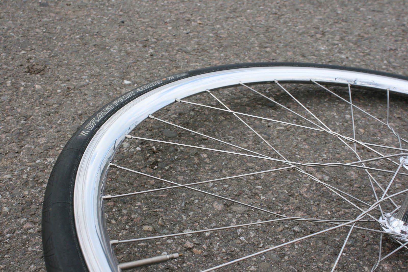 Quality_Vintage_Bikes: H Plus Son Archetype - Shimano Dura Ace wheelset