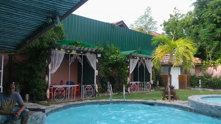 Wandering Igorot: Aling Marias Garden Resort