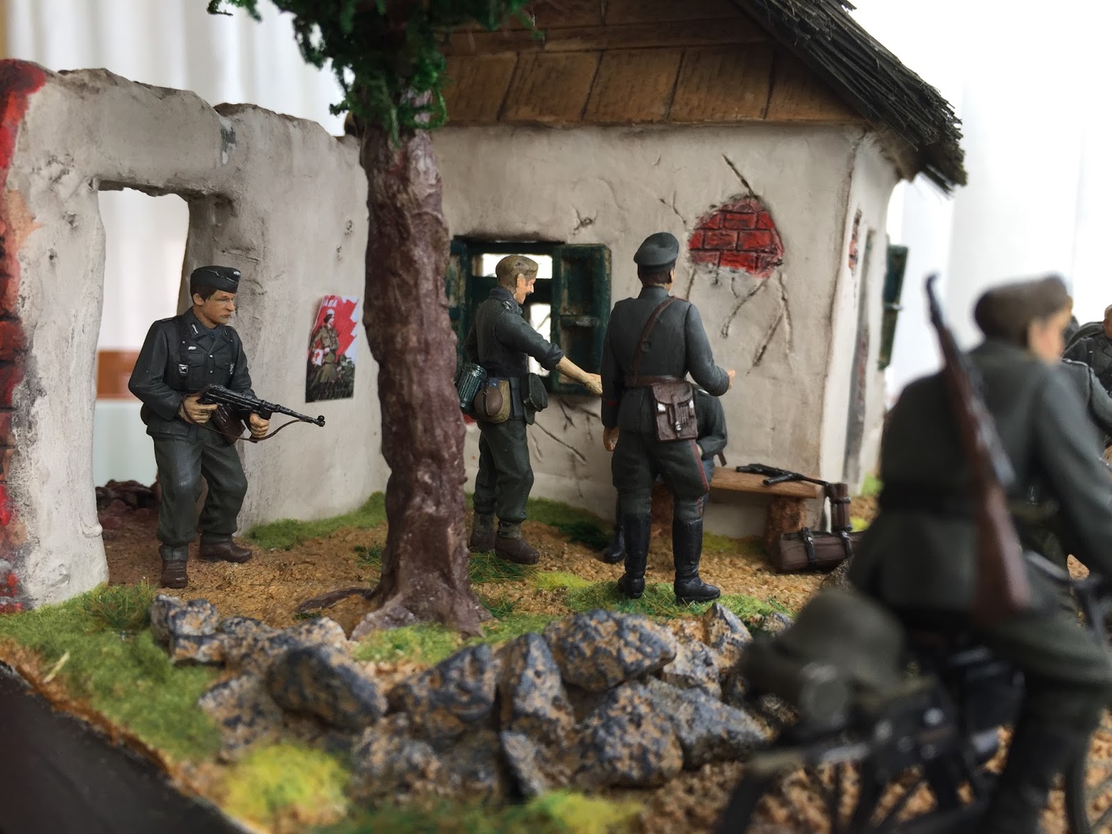 MIS RATITOS DE OCIO: UN ALTO EN EL CAMINO (2ª División SS Das Reich)