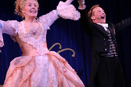 2 On the Aisle: Broadway at its Best: Georgia Engel: 1948-2019