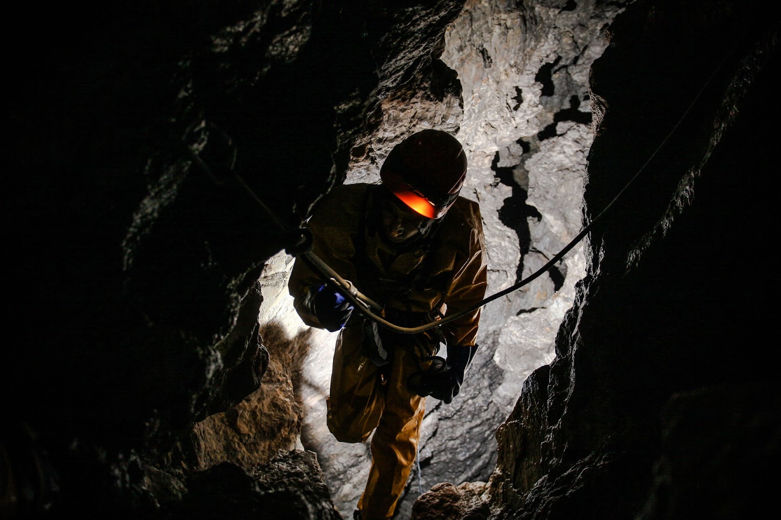 MAIN DRAIN CAVE DIVE EXPEDITION 2016, DIVE GEAR HAUL-IN - ADAM HAYDOCK