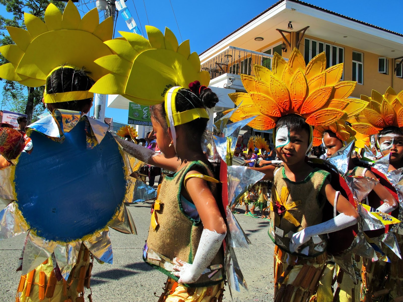 Gridcrosser: Baile, Baler! Aurora Capital Celebrates Coco-Sabutan Festival