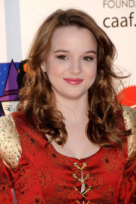 Hollywood: Kay Panabaker Profile, Pictures, Images And Wallpapers