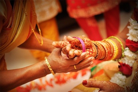 seemantham function halls chennai: Seemantham Poochootal Jadai