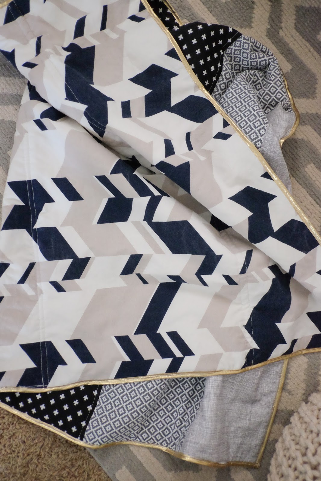 Domestic Fashionista: Neutral Baby Boy Quilt