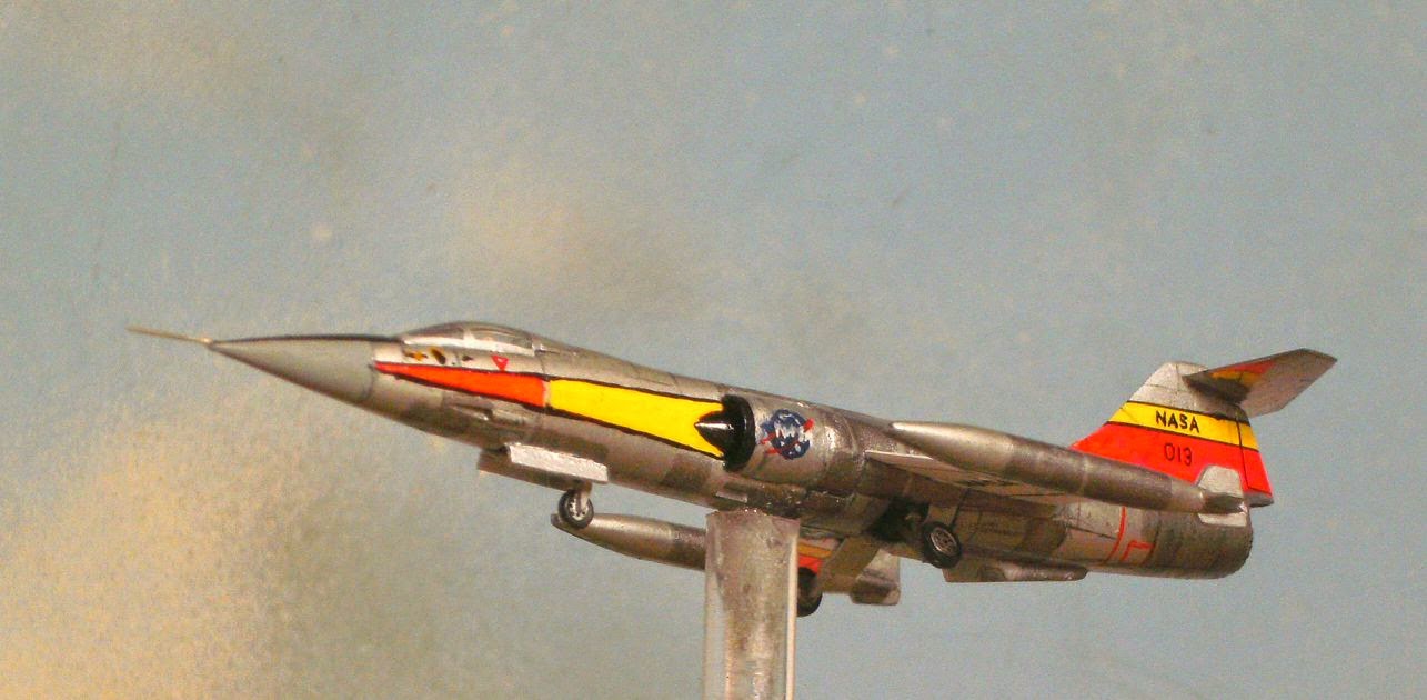 Happyscale-Modellbau: North American XB-70 Valkyrie & Lockheed F-104N ...