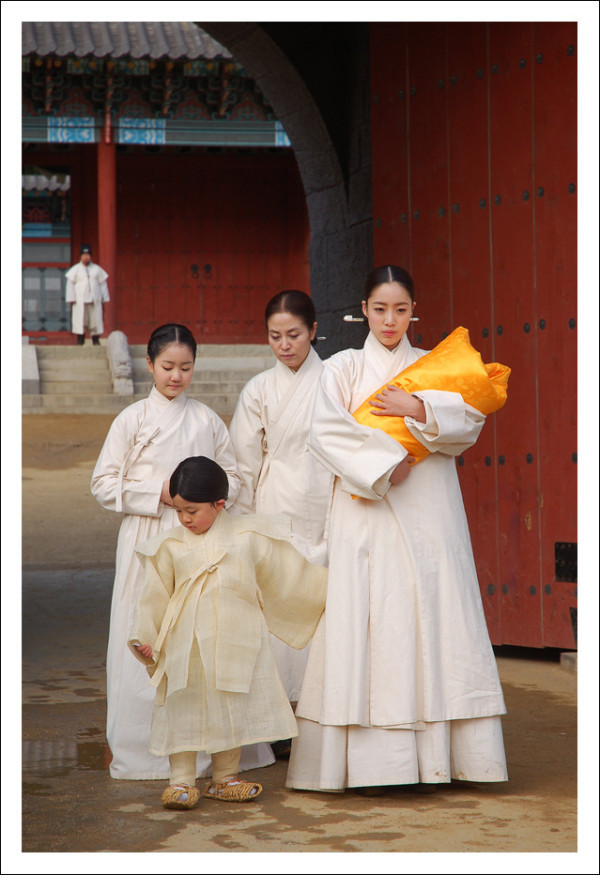 Eunjung sur le tournage de 'Queen InSoo' | T-ARA France