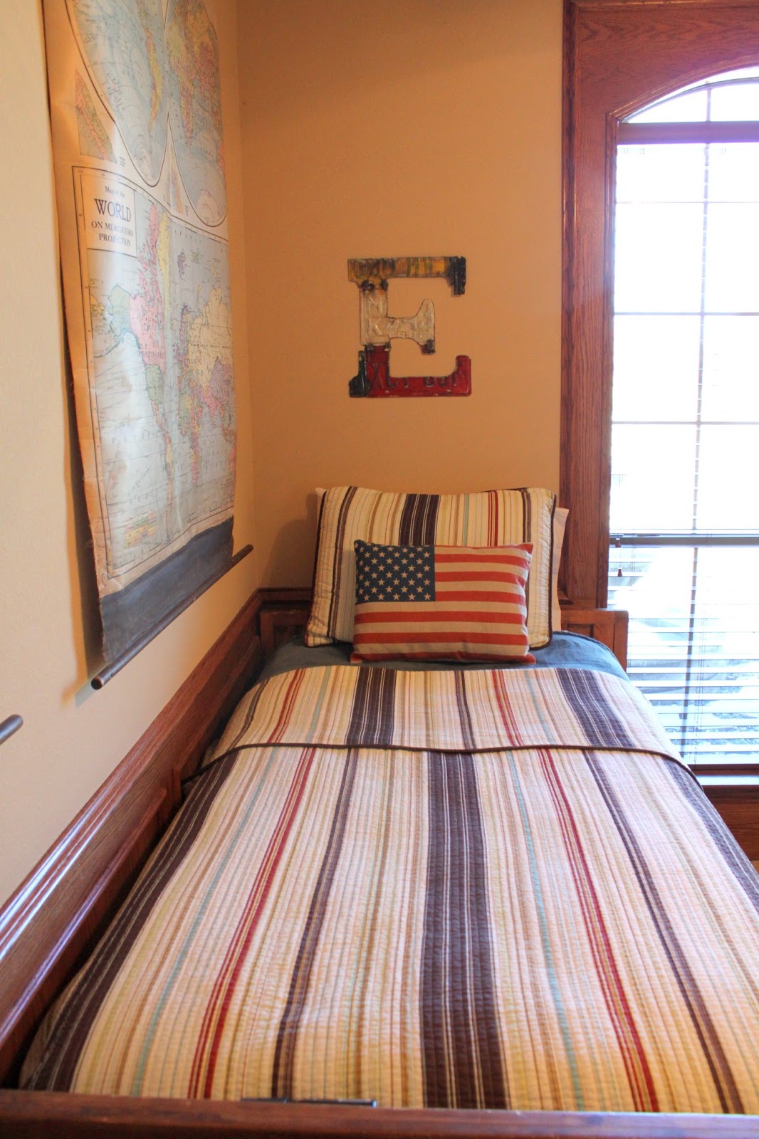 It's A Wannabe Decorator's Life: Ethan's Room