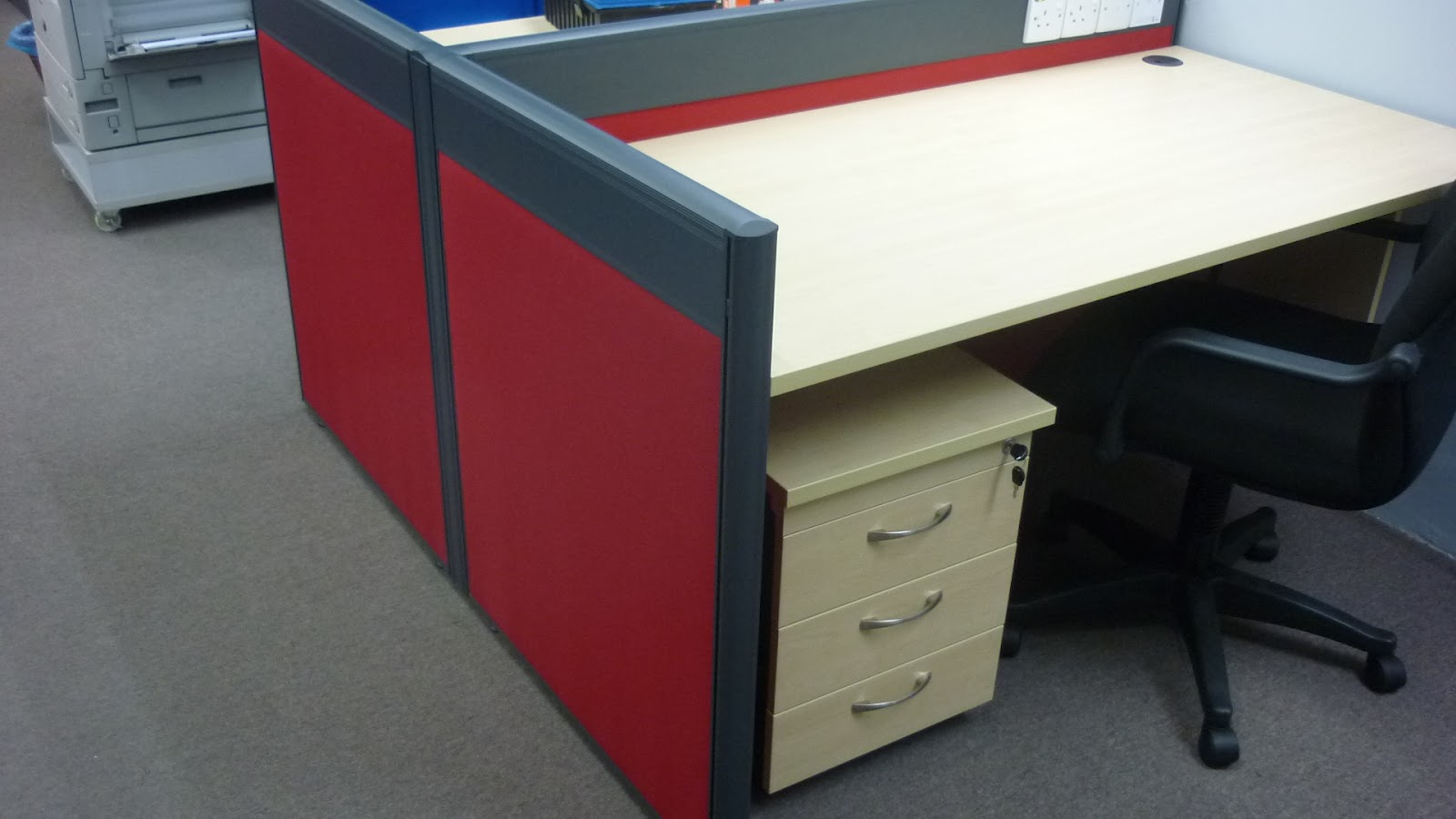 Fizone Office System: Workstation/Partitions System