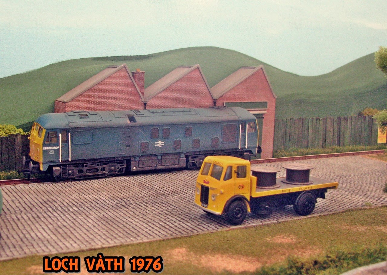 Voie de Débord: Réseau 00 : Class 24 R.D.B. 968007 coté gare