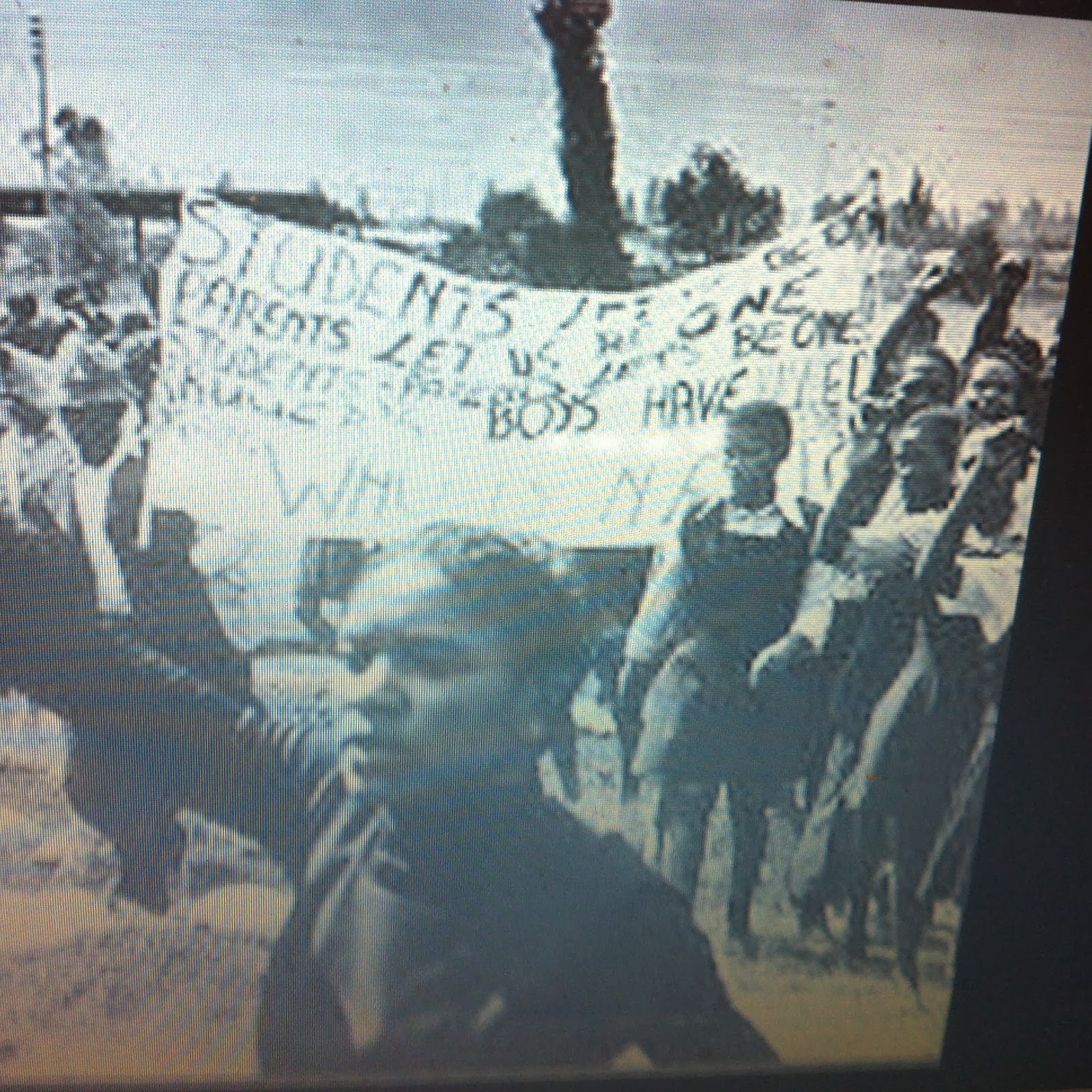 THE BLACK SOCIAL HISTORY:: BLACK SOCIAL HISTORY : THE SOWETO MASSACRE ...