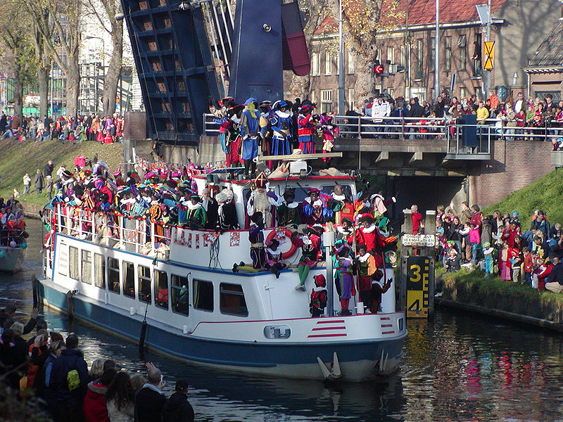 Entre dos aguas: 5 de diciembre: fiesta de Sinterklaas en Holanda