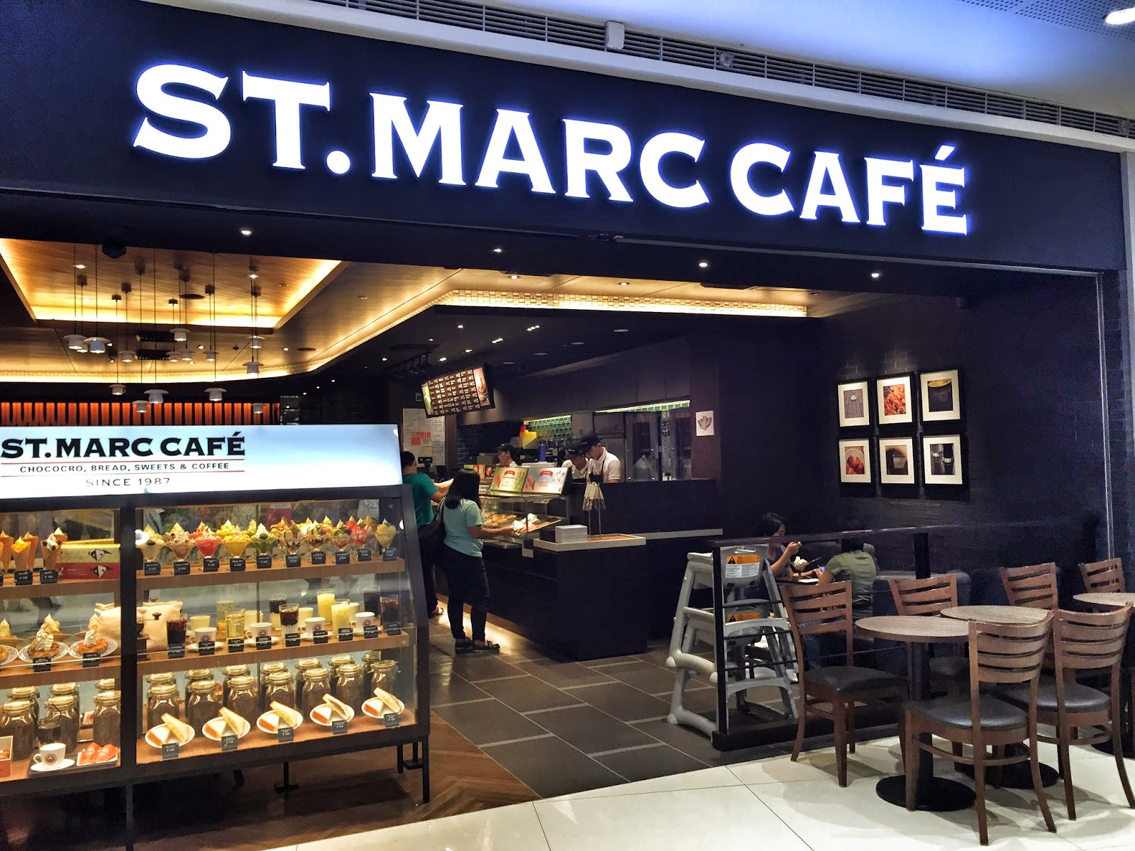 What Mary Loves: Love at First Bite: St. Marc Café