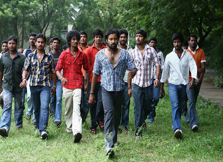 Attakathi Movie Stills | Gallery | 123cinegallery