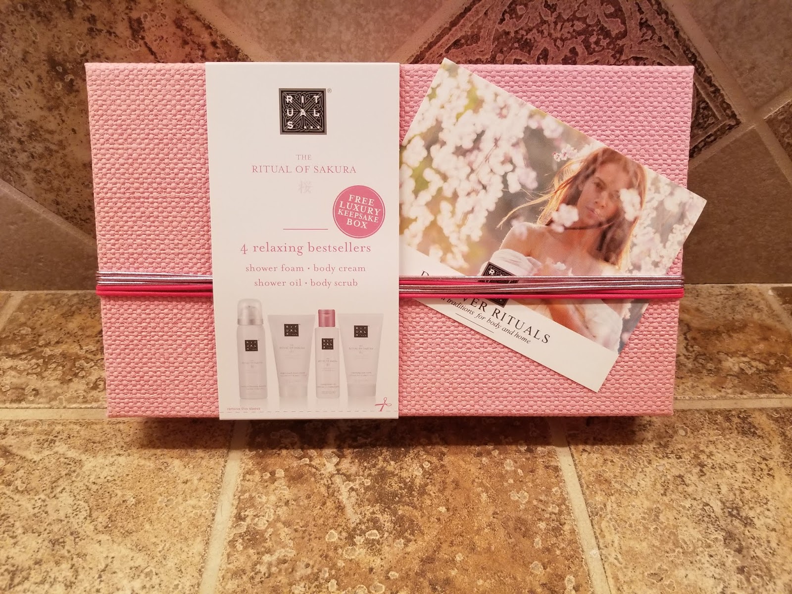 Girly Girl Giveaways: Rituals Review