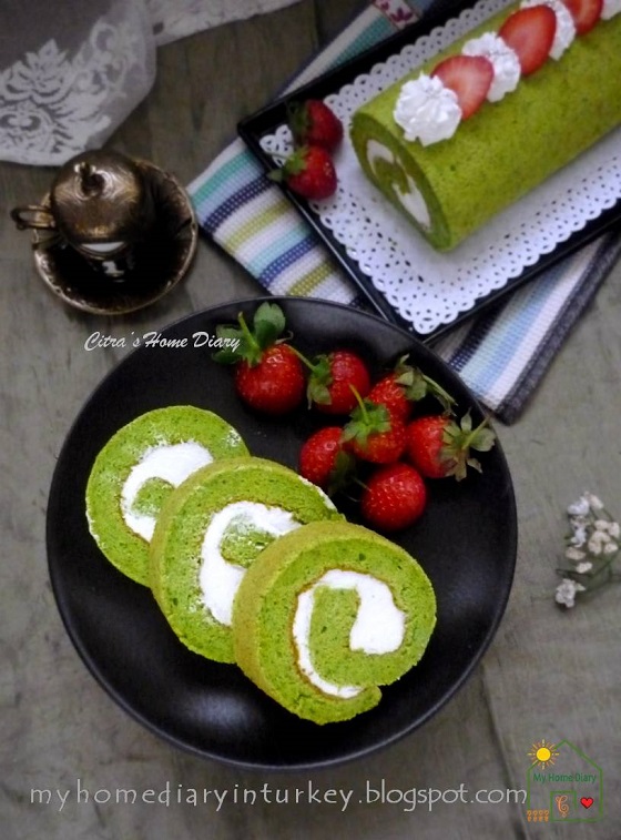 Citra's Home Diary: Bolu gulung Bayam dengan cream cheese filling ...