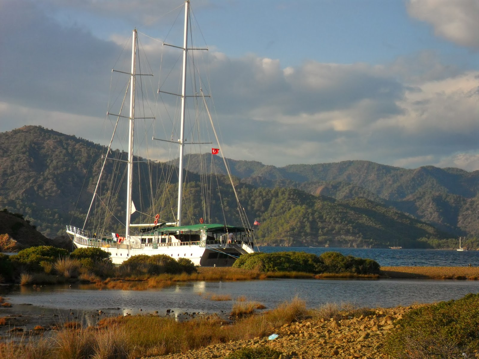 Sonnet: How To Survive a Turkish Gulet Trip and Review of The Seyhan Jan