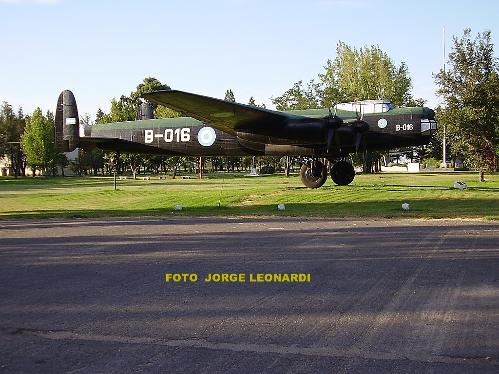 Mis fotos de Aviones: Visita a la "V Brigada Aérea" de San Luis. Mis ...