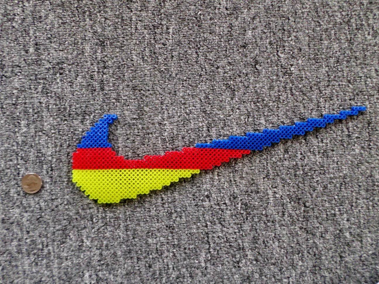 Long Black Fingers : Some Random Perler Beads