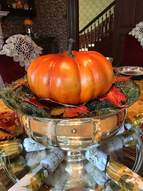 carolinajewel's table: Fall Decorating October 2017