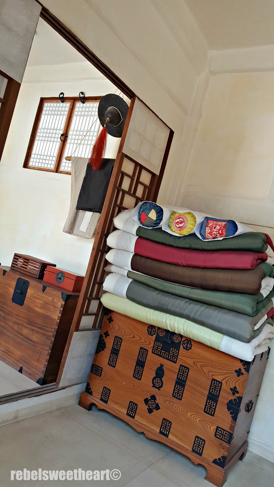 The Rebel Sweetheart.: Seoul Searching | Unhyeongung Palace + Goblin's ...